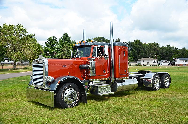 2019 Big Rig Truck Show - Gallery - Movin' Out