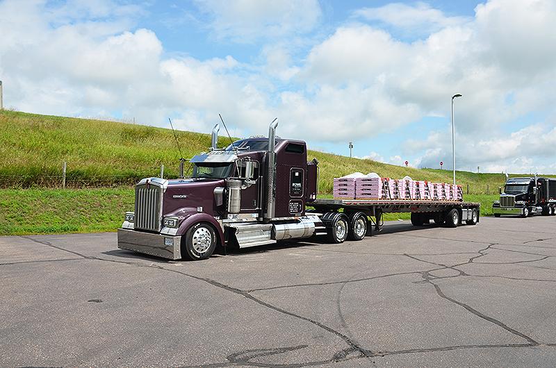 2019 Big Rig Truck Show - Gallery - Movin' Out